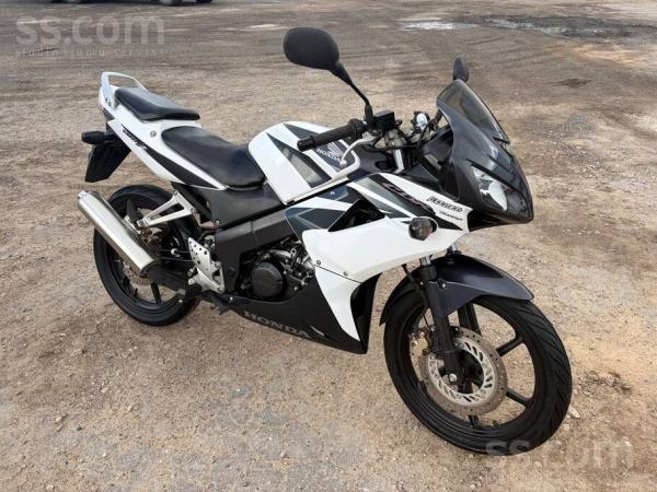 Honda Cbr 2010 Rīga, ar dzinēja tilpumu 0.13 L un nobraukumu 0 tūkst. km par 1550 €, foto 7 vietnē AUTOMOTO.COM.LV