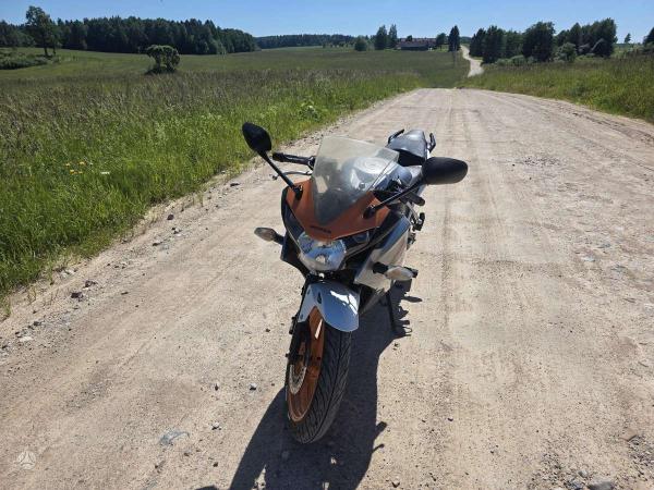 Honda Cbr 2011 Plungė, ar dzinēja tilpumu 0.13 L un nobraukumu 58 tūkst. km par 1550 €, foto 2 vietnē AUTOMOTO.COM.LV