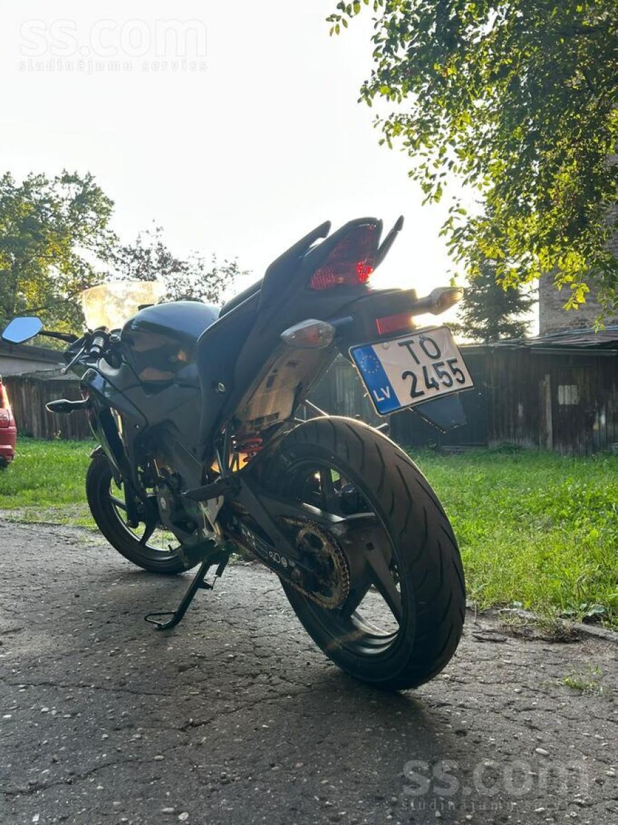 Honda Cbr 2012 Rīga, ar dzinēja tilpumu 0.13 L un nobraukumu 0 tūkst. km par 2000 €, foto 3 vietnē AUTOMOTO.COM.LV