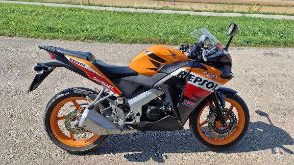 Honda Cbr 2012 Kėdainiai, ar dzinēja tilpumu 0.13 L un nobraukumu 24 tūkst. km par 1400 €, foto 3 vietnē AUTOMOTO.COM.LV