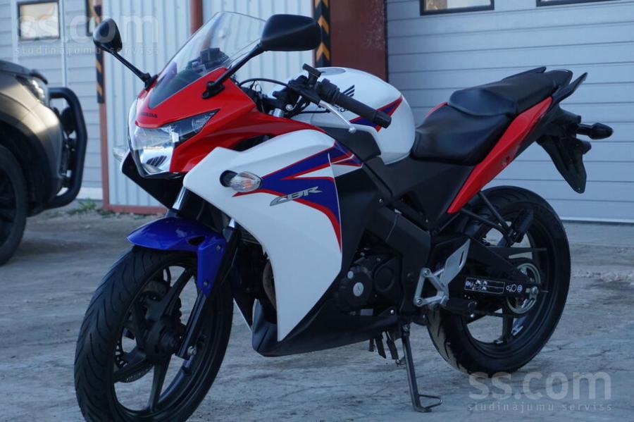 Honda Cbr 2013 in Riga, with an engine capacity of 0.13 L and mileage of 0 thousand km for 1900 €, photo 1 on AUTOMOTO.COM.LV