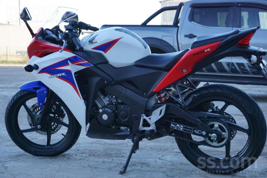 Honda Cbr 2013 in Riga, with an engine capacity of 0.13 L and mileage of 0 thousand km for 1900 €, photo 3 on AUTOMOTO.COM.LV
