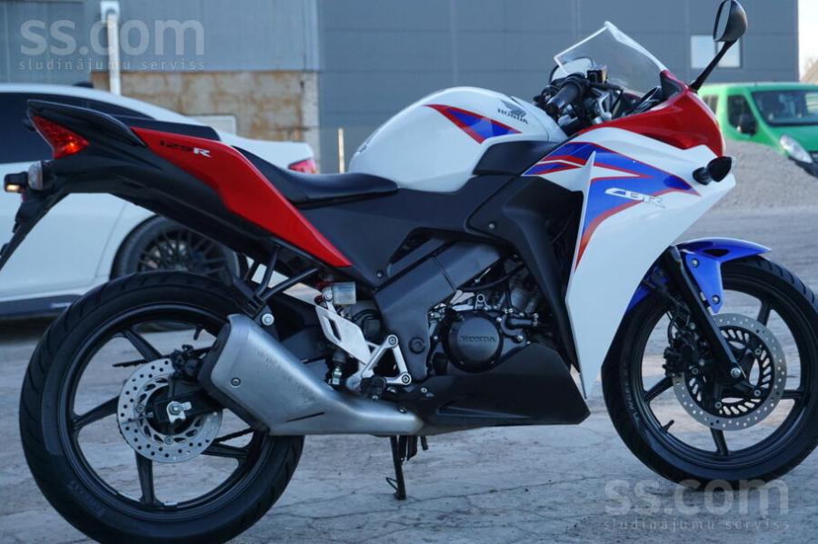 Honda Cbr 2013 in Riga, with an engine capacity of 0.13 L and mileage of 0 thousand km for 1900 €, photo 6 on AUTOMOTO.COM.LV