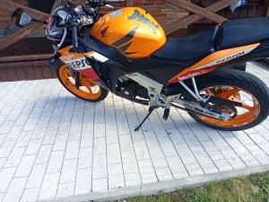 Honda Cbr 2013 Vilkaviškis, ar dzinēja tilpumu 0.13 L un nobraukumu 25 tūkst. km par 1800 €, foto 4 vietnē AUTOMOTO.COM.LV
