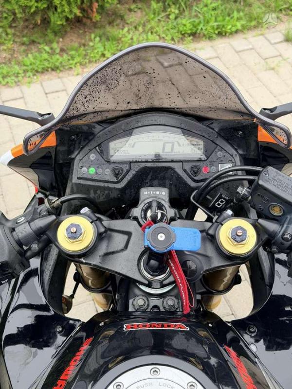 Honda Cbr 2013 in Vilnius, with an engine capacity of 0.60 L and mileage of 59 thousand km for 3300 €, photo 10 on AUTOMOTO.COM.LV