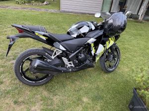 Honda Cbr 2013 in Jonava, with an engine capacity of 0.25 L and mileage of 29 thousand km for 2000 €, photo 8 on AUTOMOTO.COM.LV