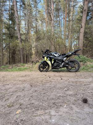 Honda Cbr 2013 in Jonava, with an engine capacity of 0.25 L and mileage of 29 thousand km for 2000 €, photo 12 on AUTOMOTO.COM.LV