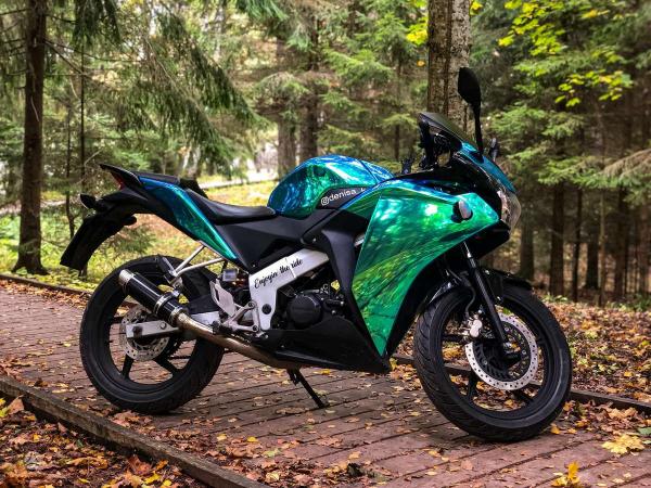 Honda Cbr 2013 Telšiai, ar dzinēja tilpumu 0.13 L un nobraukumu 21 tūkst. km par 2000 €, foto 1 vietnē AUTOMOTO.COM.LV