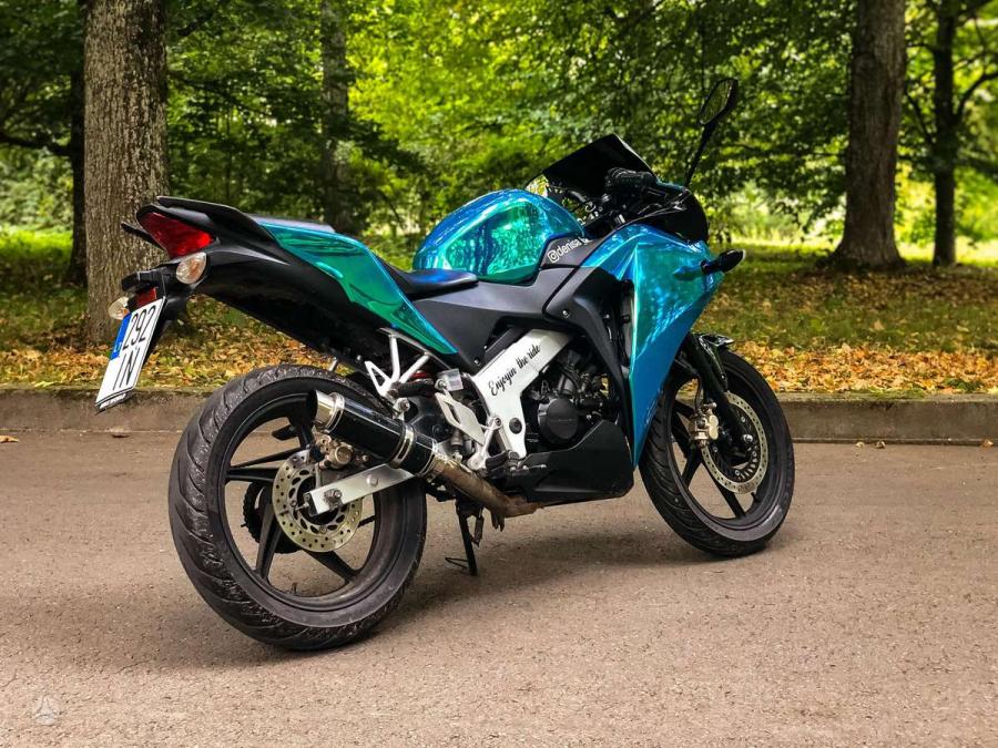 Honda Cbr 2013 in Telschi, with an engine capacity of 0.13 L and mileage of 21 thousand km for 2000 €, photo 6 on AUTOMOTO.COM.LV