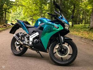 Honda Cbr 2013 in Telschi, with an engine capacity of 0.13 L and mileage of 21 thousand km for 2000 €, photo 7 on AUTOMOTO.COM.LV