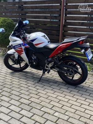 Хонда Cbr 2013 в Вилкавишкис, объемом двигателя 0.00 л и пробегом 0 тыс. км за 1700 €, фото 3 на AUTOMOTO.COM.LV