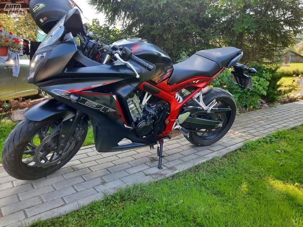 Хонда Cbr 2014 в Утена, объемом двигателя 0.65 л и пробегом 11 тыс. км за 4200 €, фото 6 на AUTOMOTO.COM.LV