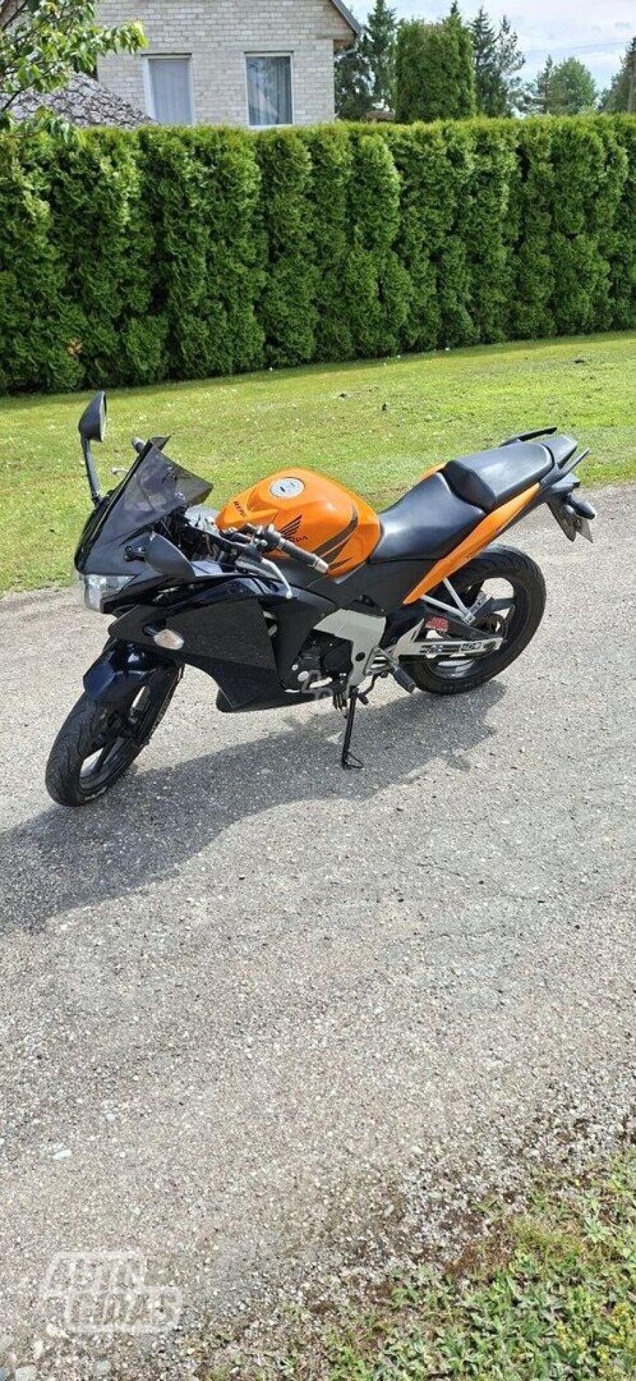 Honda Cbr 2014 Klaipėda, ar dzinēja tilpumu 0.13 L un nobraukumu 0 tūkst. km par 1750 €, foto 1 vietnē AUTOMOTO.COM.LV