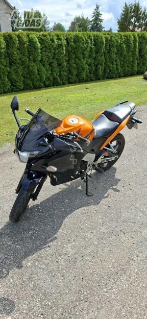 Honda Cbr 2014 Klaipėda, ar dzinēja tilpumu 0.13 L un nobraukumu 0 tūkst. km par 1750 €, foto 5 vietnē AUTOMOTO.COM.LV