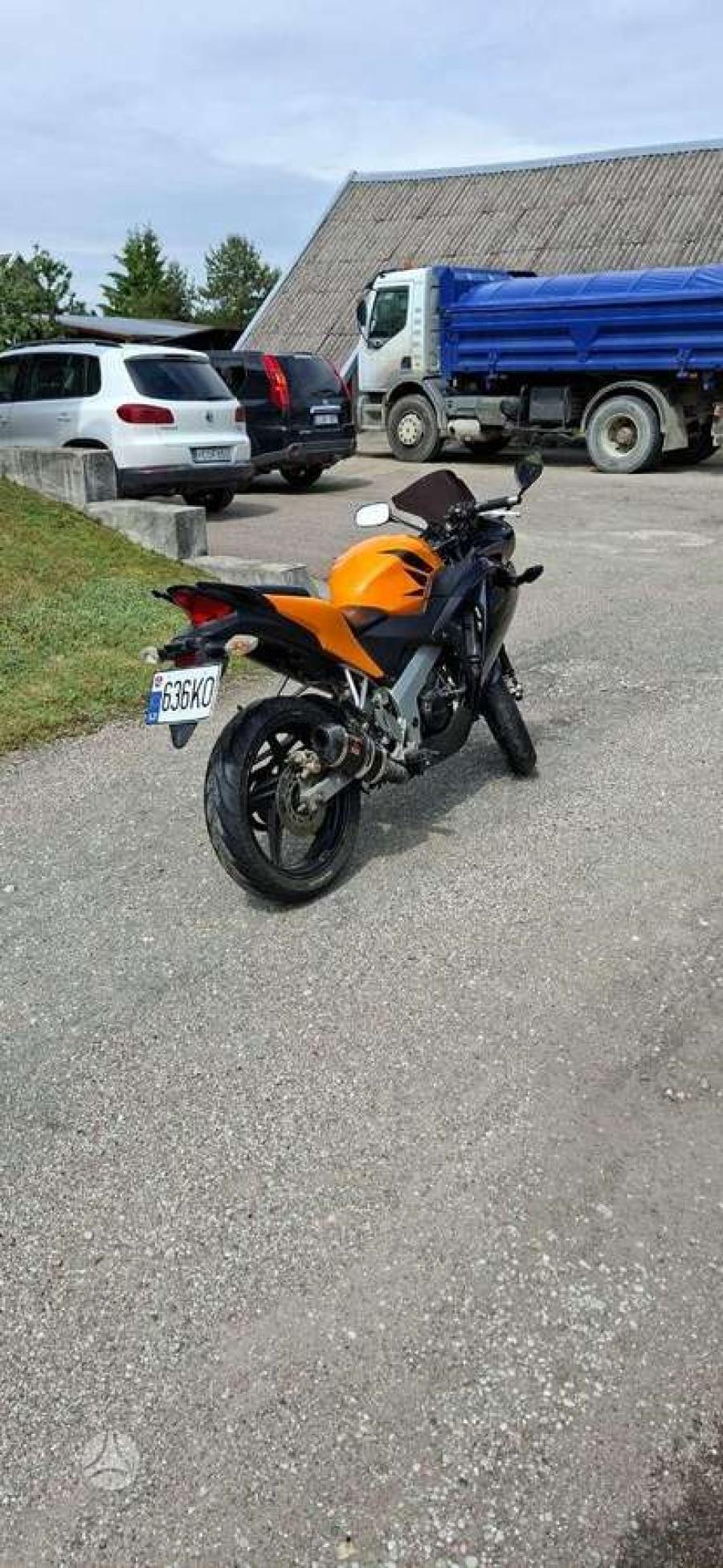 Honda Cbr 2014 in Klaipeda, with an engine capacity of 0.13 L and mileage of 36 thousand km for 1550 €, photo 5 on AUTOMOTO.COM.LV