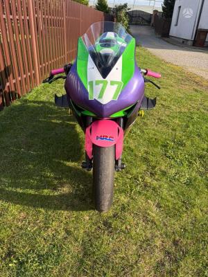 Honda Cbr 2014 in Siauliai, with an engine capacity of 1.00 L and mileage of 21 thousand km for 6500 €, photo 5 on AUTOMOTO.COM.LV