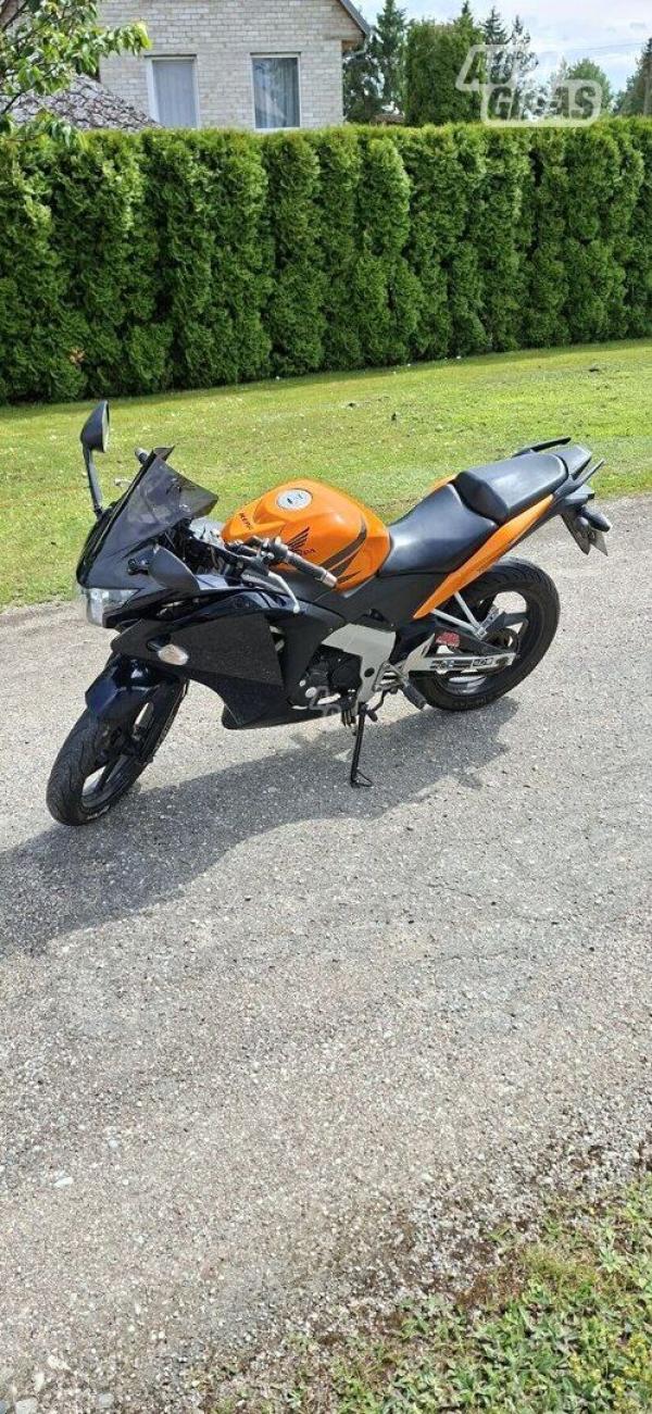 Honda Cbr 2014 Klaipėda, ar dzinēja tilpumu 0.13 L un nobraukumu 0 tūkst. km par 1750 €, foto 1 vietnē AUTOMOTO.COM.LV