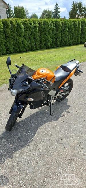 Honda Cbr 2014 Klaipėda, ar dzinēja tilpumu 0.13 L un nobraukumu 0 tūkst. km par 1750 €, foto 5 vietnē AUTOMOTO.COM.LV
