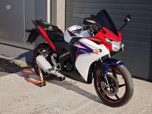 Хонда Cbr 2015 в Паневежис, объемом двигателя 0.13 л и пробегом 21 тыс. км за 1600 €, фото 3 на AUTOMOTO.COM.LV