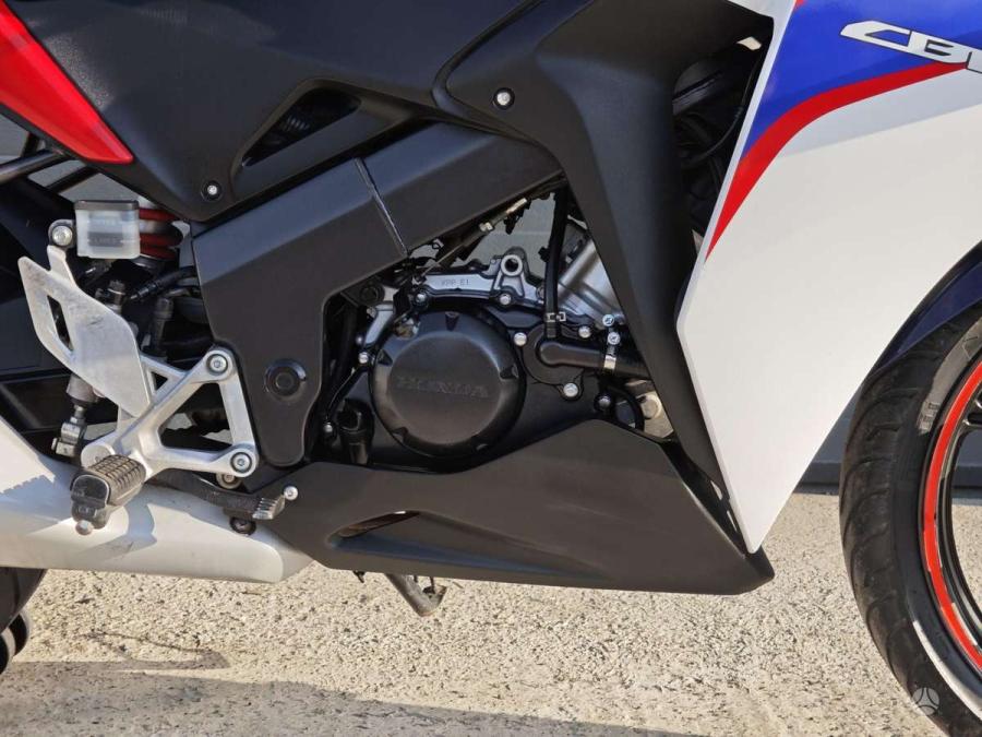 Хонда Cbr 2015 в Паневежис, объемом двигателя 0.13 л и пробегом 21 тыс. км за 1600 €, фото 8 на AUTOMOTO.COM.LV