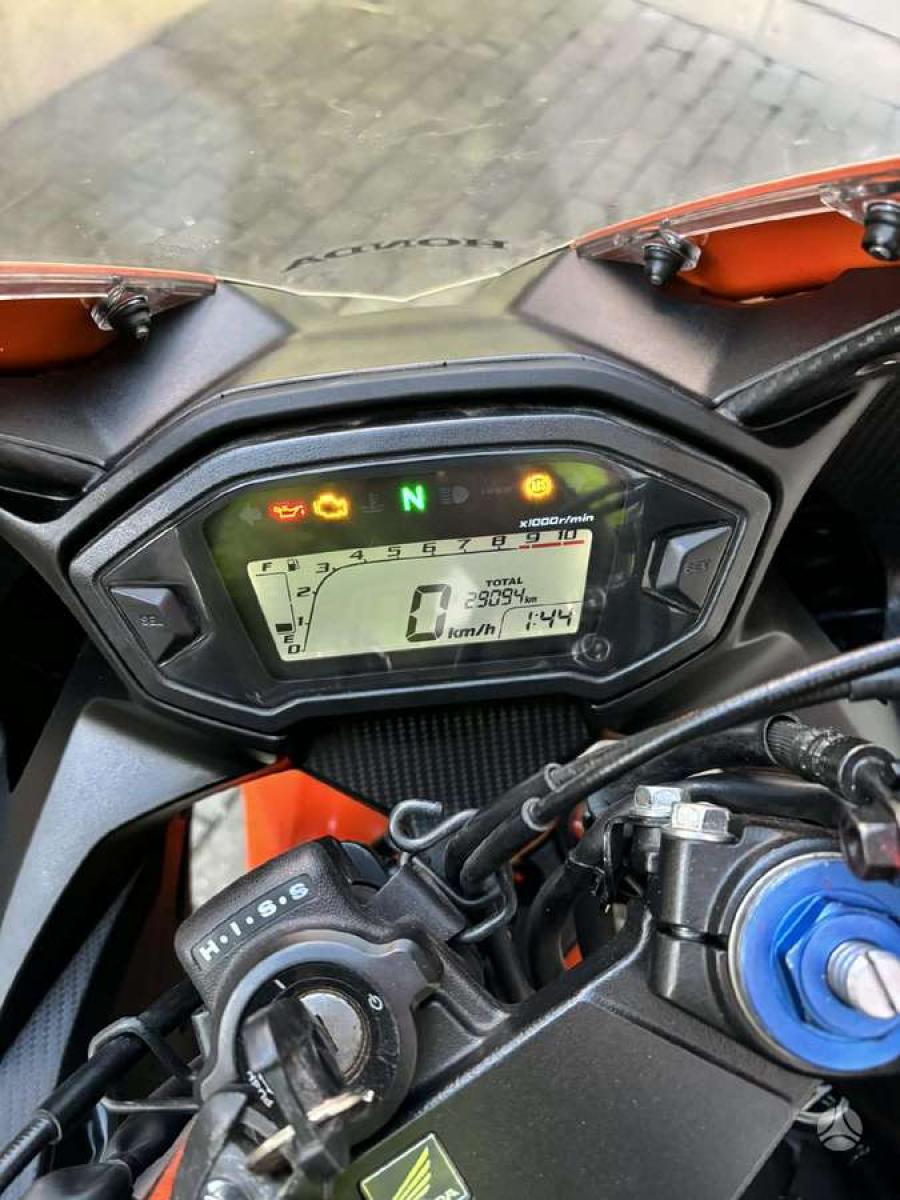 Honda Cbr 2016 Klaipėda, ar dzinēja tilpumu 0.50 L un nobraukumu 29 tūkst. km par 3600 €, foto 16 vietnē AUTOMOTO.COM.LV