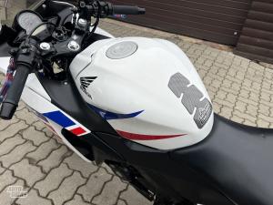 Honda Cbr 2016 Prienai, ar dzinēja tilpumu 0.13 L un nobraukumu 21 tūkst. km par 2050 €, foto 18 vietnē AUTOMOTO.COM.LV