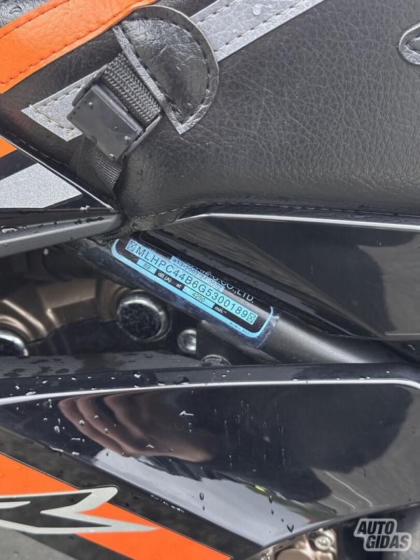 Honda Cbr 2016 in Vilnius, with an engine capacity of 0.50 L and mileage of 6 thousand km for 4000 €, photo 9 on AUTOMOTO.COM.LV
