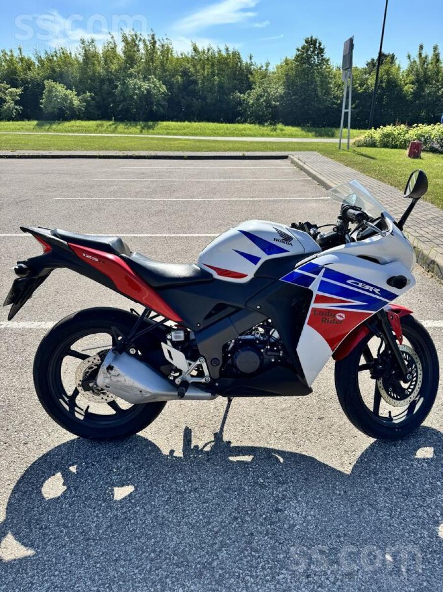 Хонда Cbr 2016 в Талси, объемом двигателя 0.13 л и пробегом 0 тыс. км за 2300 €, фото 3 на AUTOMOTO.COM.LV