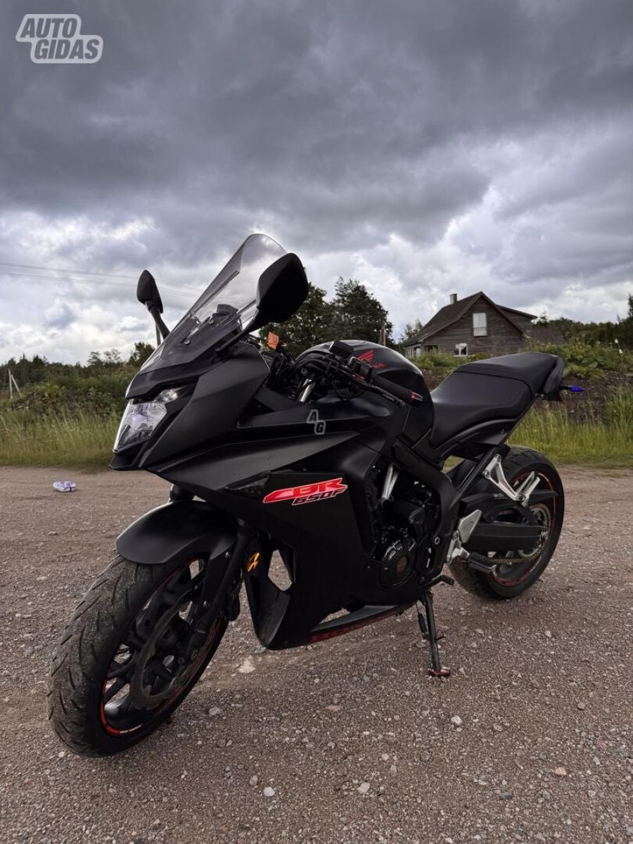 Хонда Cbr 2018 в Казлу-Руда, объемом двигателя 0.00 л и пробегом 0 тыс. км за 4800 €, фото 7 на AUTOMOTO.COM.LV