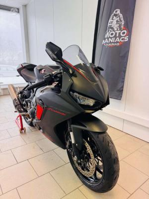 Хонда Cbr 2019 в Каунас, объемом двигателя 1.00 л и пробегом 13 тыс. км за 8550 €, фото 3 на AUTOMOTO.COM.LV