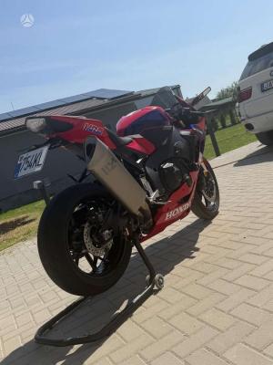 Хонда Cbr 2023 в Каунас, объемом двигателя 1.00 л и пробегом 7 тыс. км за 12500 €, фото  на AUTOMOTO.COM.LV