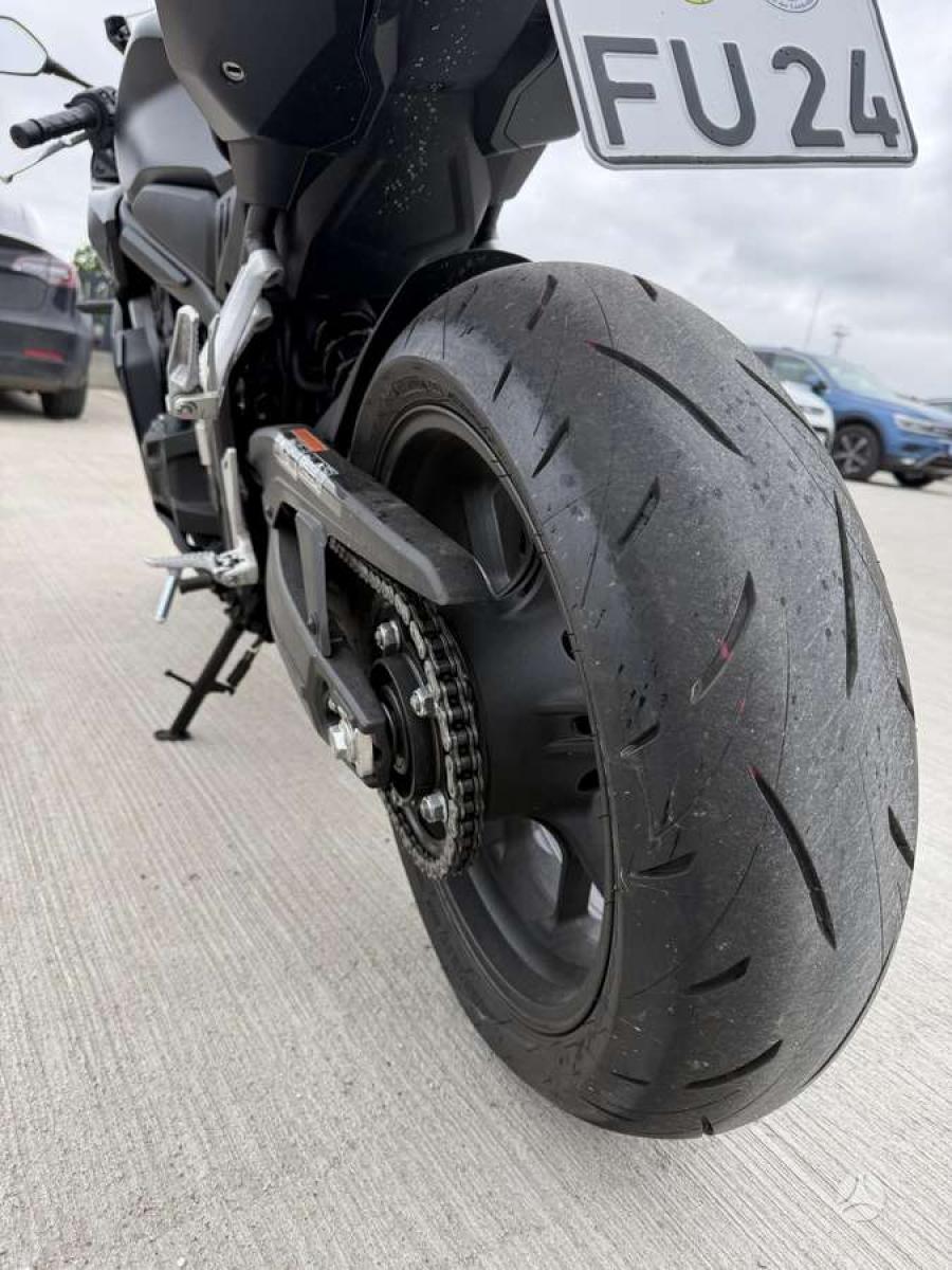 Honda Cbr 2024 in Vilnius, with an engine capacity of 0.65 L and mileage of 2 thousand km for 8300 €, photo 1 on AUTOMOTO.COM.LV