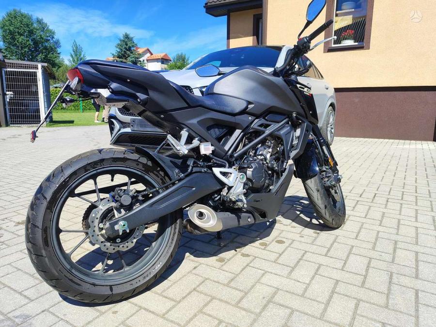 Honda Cbr 2025 in Telschi, with an engine capacity of 0.13 L and mileage of 470 thousand km for 3950 €, photo 1 on AUTOMOTO.COM.LV