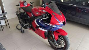 Honda Cbr 2025 Viļņa, ar dzinēja tilpumu 1.00 L un nobraukumu 3 tūkst. km par 20000 €, foto 4 vietnē AUTOMOTO.COM.LV