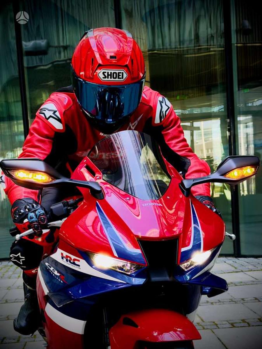 Honda Cbr 2025 Viļņa, ar dzinēja tilpumu 1.00 L un nobraukumu 3 tūkst. km par 20000 €, foto 5 vietnē AUTOMOTO.COM.LV