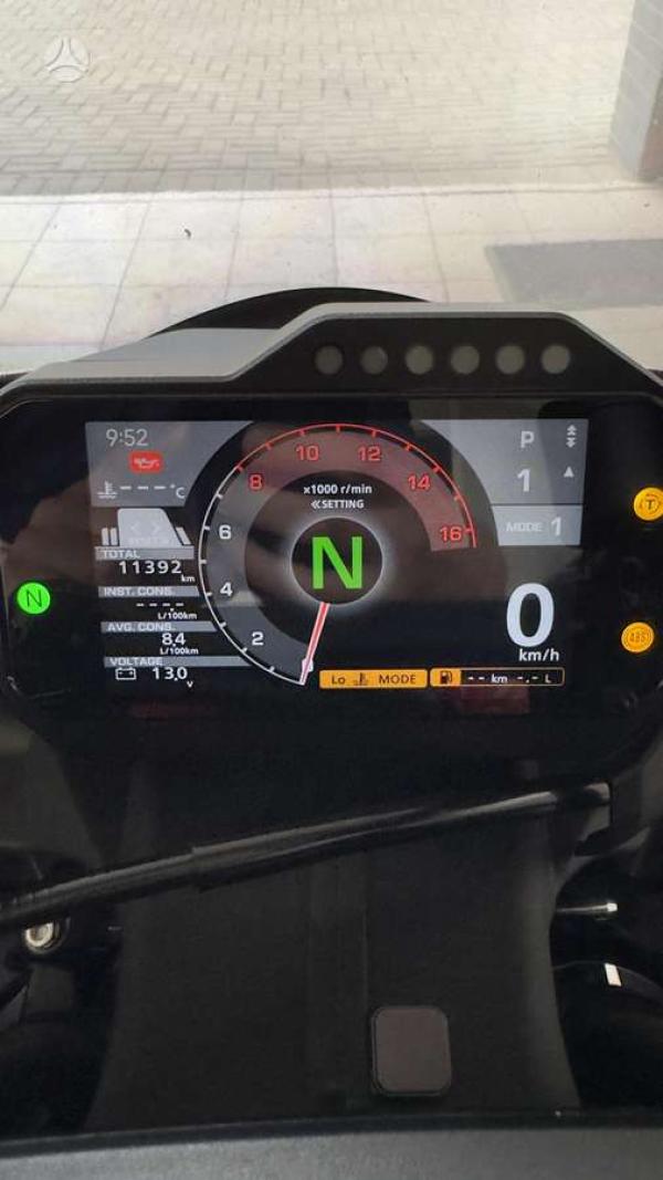 Хонда Cbr 2025 в Вильнюс, объемом двигателя 1.00 л и пробегом 3 тыс. км за 20000 €, фото 6 на AUTOMOTO.COM.LV