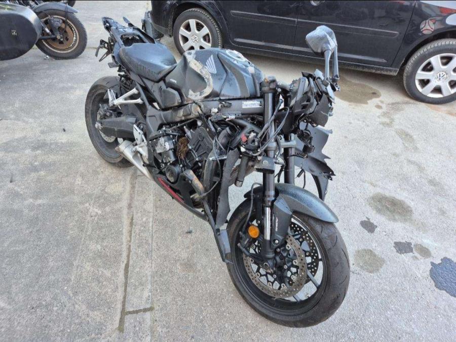 Хонда Cbr 2025 в Тельшяй, объемом двигателя 0.65 л и пробегом 5 тыс. км за 2400 €, фото 1 на AUTOMOTO.COM.LV