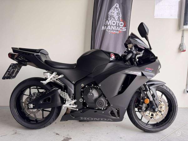 Honda Cbr 2025 in Kaunas, with an engine capacity of 0.60 L and mileage of 8 thousand km for 6890 €, photo 1 on AUTOMOTO.COM.LV
