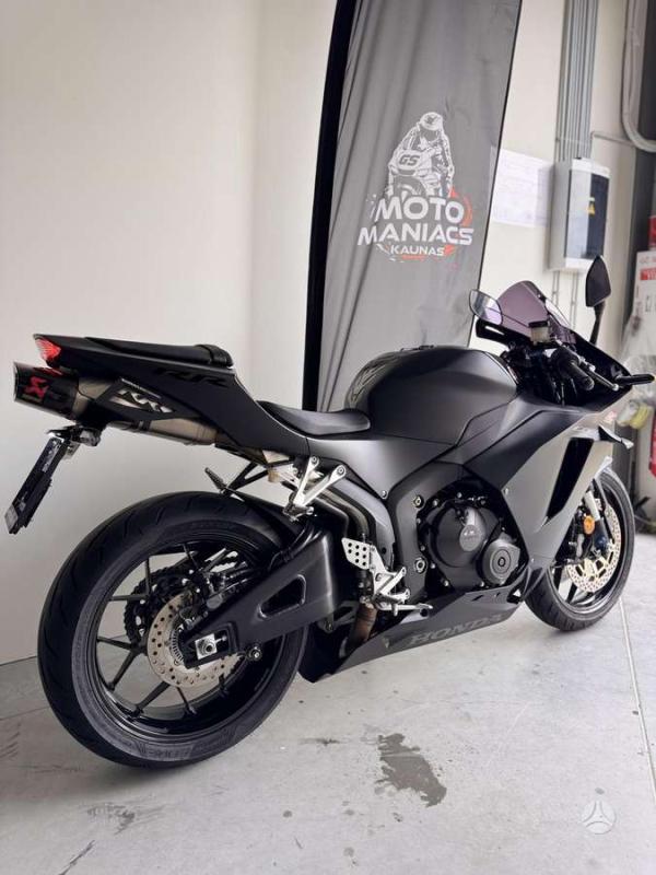 Honda Cbr 2025 in Kaunas, with an engine capacity of 0.60 L and mileage of 8 thousand km for 6890 €, photo 3 on AUTOMOTO.COM.LV