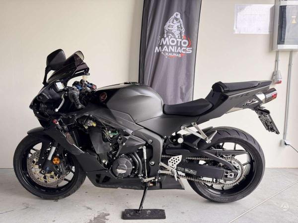 Honda Cbr 2025 in Kaunas, with an engine capacity of 0.60 L and mileage of 8 thousand km for 6890 €, photo 4 on AUTOMOTO.COM.LV