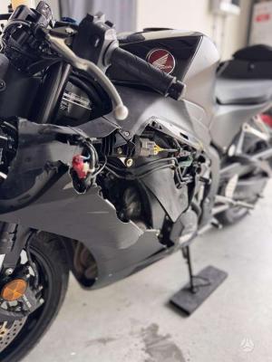 Honda Cbr 2025 Kauņa, ar dzinēja tilpumu 0.60 L un nobraukumu 8 tūkst. km par 6890 €, foto 8 vietnē AUTOMOTO.COM.LV