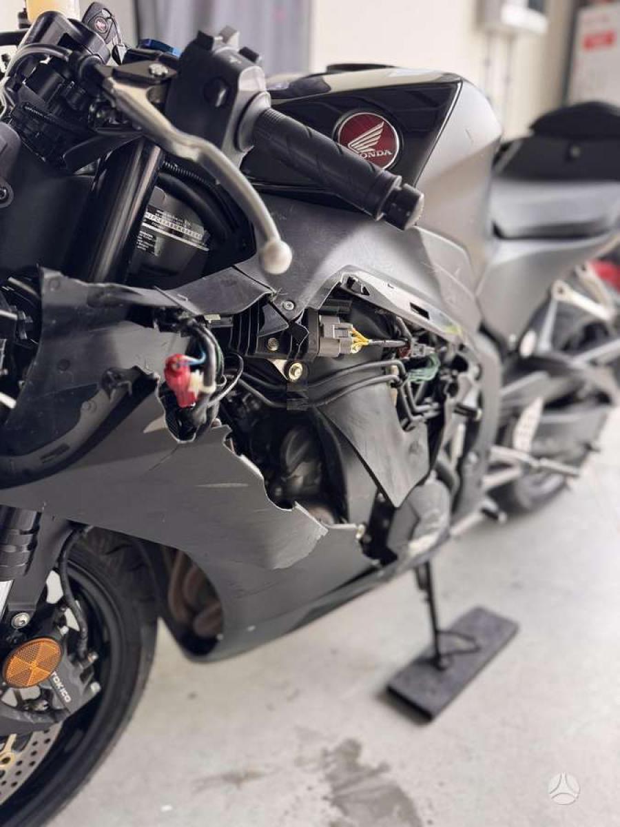 Honda Cbr 2025 Kauņa, ar dzinēja tilpumu 0.60 L un nobraukumu 8 tūkst. km par 6890 €, foto 8 vietnē AUTOMOTO.COM.LV