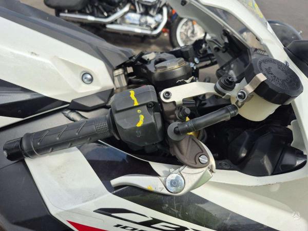 Хонда Cbr 2026 в Клайпеда, объемом двигателя 1.00 л и пробегом 1 тыс. км за 6800 €, фото 3 на AUTOMOTO.COM.LV