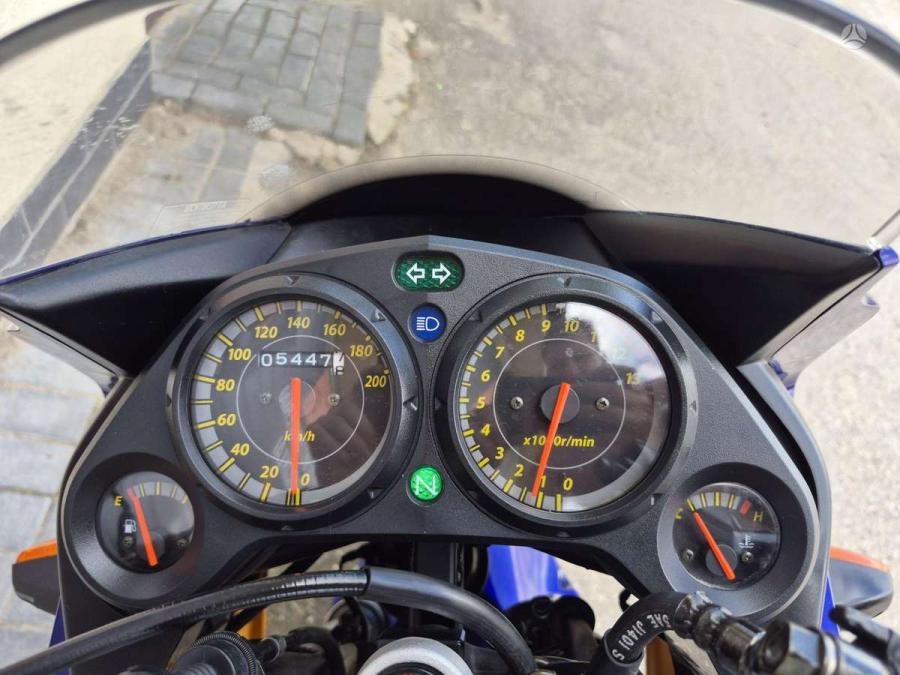 Orange Honda Cbr 2006 in Panevezys, with an engine capacity of 0.13 L and mileage of 5 thousand km for 1400 €, photo 7 on AUTOMOTO.COM.LV