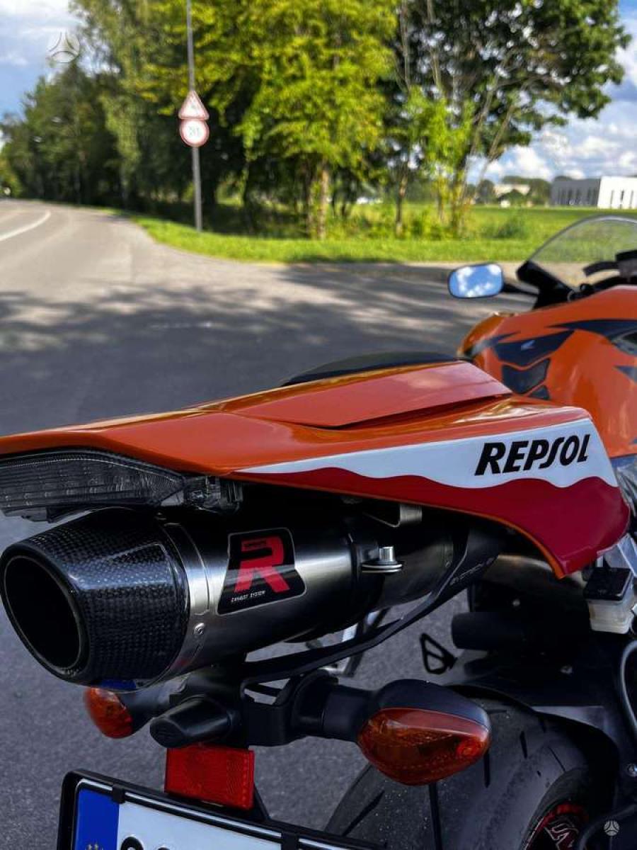 Orange Honda Cbr 2009 in Alytus, with an engine capacity of 0.60 L and mileage of 20 thousand km for 4999 €, photo 8 on AUTOMOTO.COM.LV