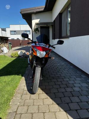 Orange Honda Cbr 2012 in Kaunas, with an engine capacity of 0.13 L and mileage of 24 thousand km for 1970 €, photo 6 on AUTOMOTO.COM.LV