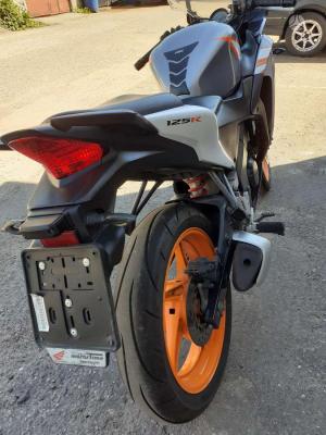 Oranžs Honda Cbr 2012 Panevēža, ar dzinēja tilpumu 0.13 L un nobraukumu 38 tūkst. km par 1750 €, foto 5 vietnē AUTOMOTO.COM.LV