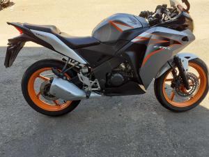 Oranžs Honda Cbr 2012 Panevēža, ar dzinēja tilpumu 0.13 L un nobraukumu 38 tūkst. km par 1750 €, foto 6 vietnē AUTOMOTO.COM.LV