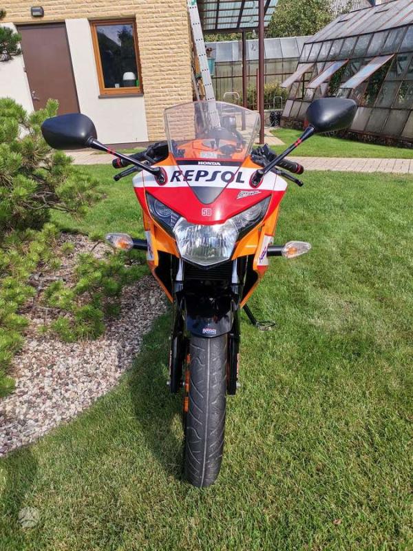 Оранжевый Хонда Cbr 2015 в Вильнюс, объемом двигателя 0.13 л и пробегом 16 тыс. км за 2350 €, фото 10 на AUTOMOTO.COM.LV
