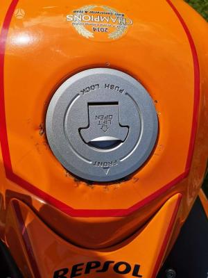 Оранжевый Хонда Cbr 2015 в Вильнюс, объемом двигателя 0.13 л и пробегом 16 тыс. км за 2350 €, фото 35 на AUTOMOTO.COM.LV